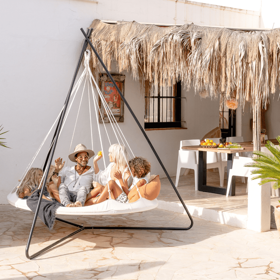 Indoor Stand | TiiPii Bed