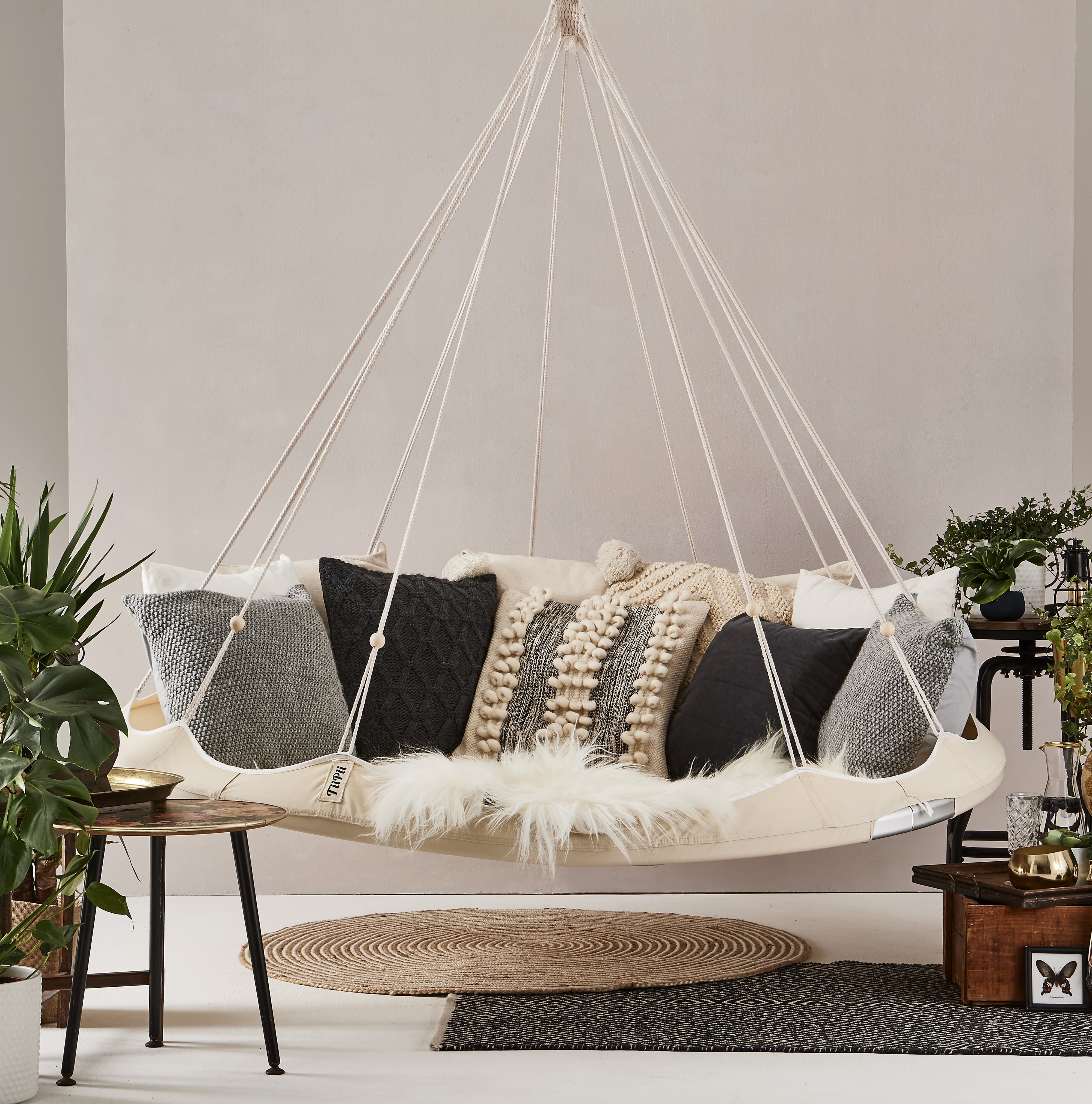 TiiPii Bed - Indoor Collection